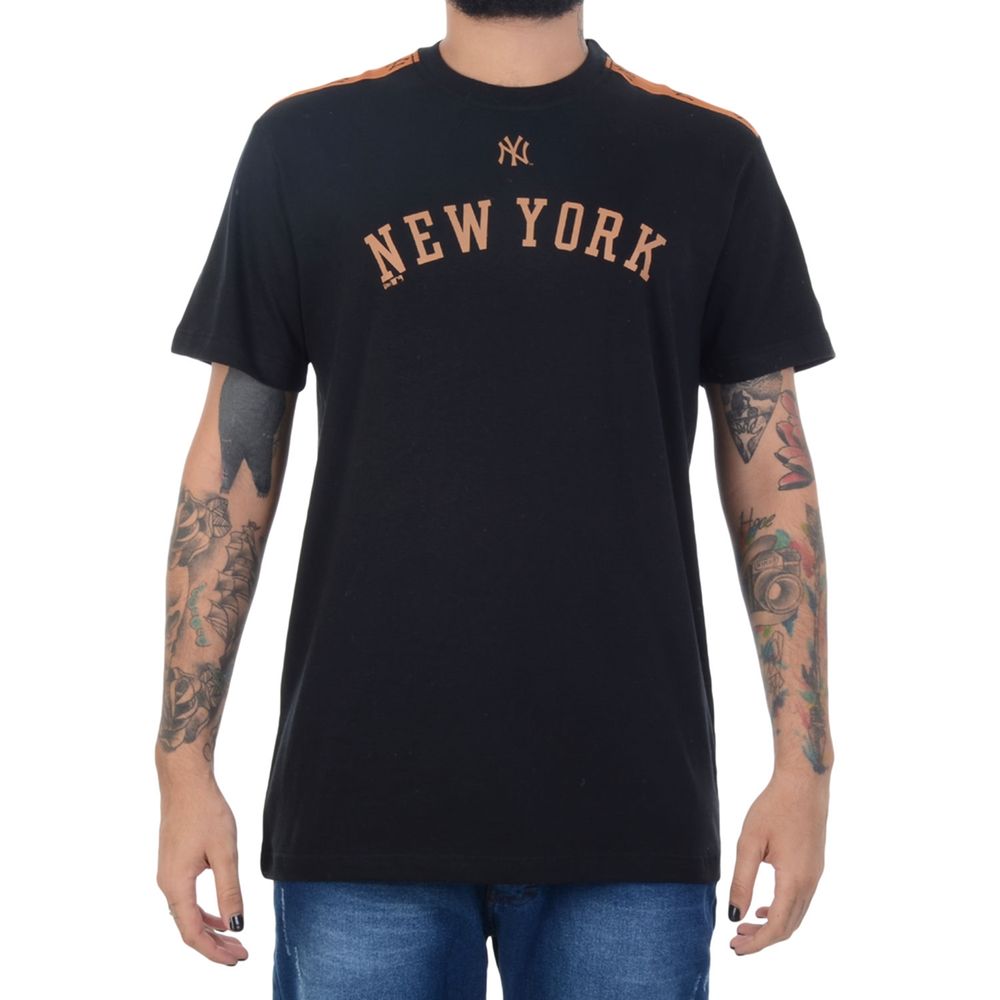 Camiseta New Era New York Yankees Soccer Strip Preta - overboard Camiseta New Era New York Yankees Soccer Strip Preta - overboard